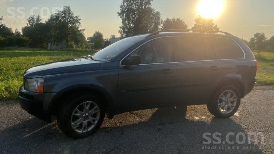 Grey Volvo XC90 2006 in Preili, with an engine capacity of 2.40 L and mileage of 333 thousand km for 4800 €, photo 3 on AUTOMOTO.COM.LV