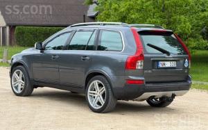 Grey Volvo XC90 2006 in Jekabpils, with an engine capacity of 2.40 L and mileage of 450 thousand km for 5500 €, photo 3 on AUTOMOTO.COM.LV