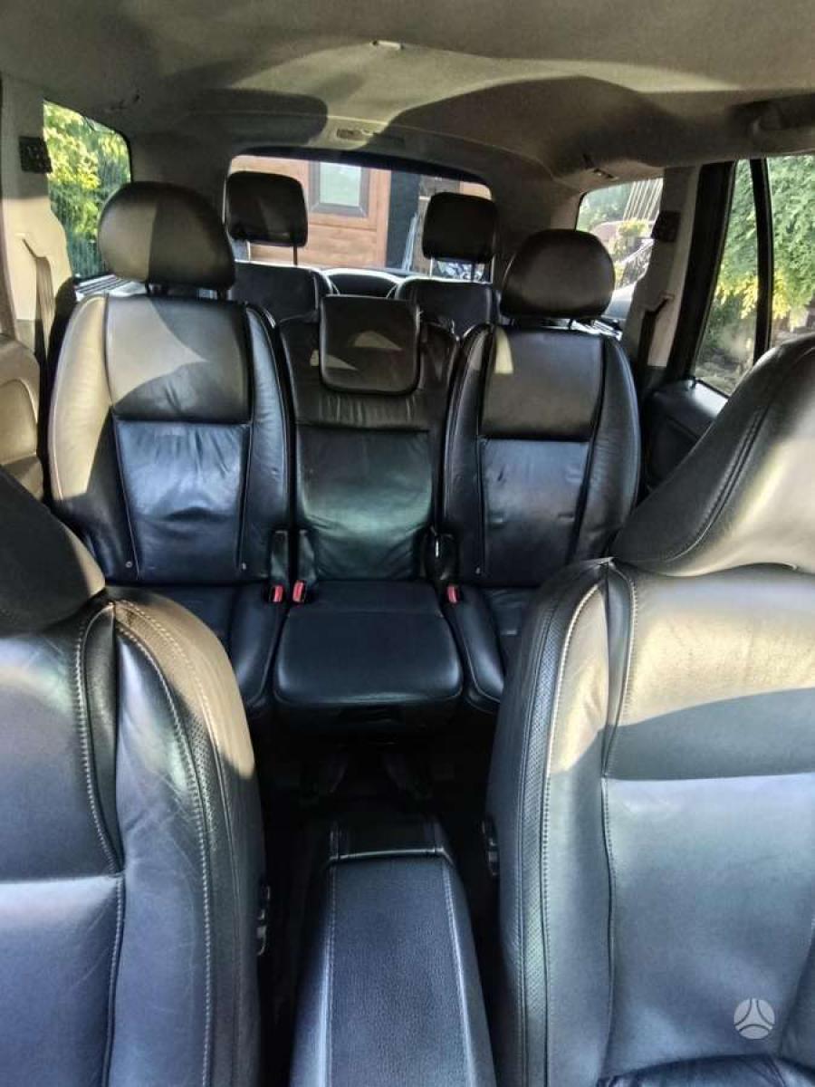 Grey Volvo XC90 2006 in Vilnius, with an engine capacity of 2.40 L and mileage of 339 thousand km for 4700 €, photo 14 on AUTOMOTO.COM.LV