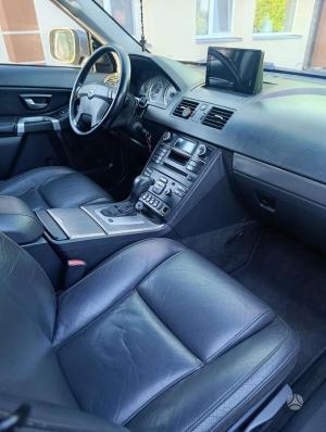 Grey Volvo XC90 2006 in Vilnius, with an engine capacity of 2.40 L and mileage of 339 thousand km for 4700 €, photo 15 on AUTOMOTO.COM.LV
