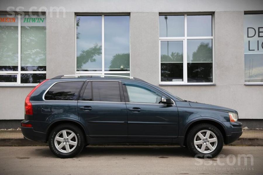 Pelēks Volvo XC90 2006 Rīga, ar dzinēja tilpumu 2.40 L un nobraukumu 412 tūkst. km par 4495 €, foto 4 vietnē AUTOMOTO.COM.LV