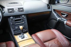 Pelēks Volvo XC90 2006 Rīga, ar dzinēja tilpumu 2.40 L un nobraukumu 412 tūkst. km par 4495 €, foto 9 vietnē AUTOMOTO.COM.LV