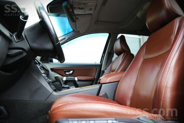 Pelēks Volvo XC90 2006 Rīga, ar dzinēja tilpumu 2.40 L un nobraukumu 412 tūkst. km par 4495 €, foto 10 vietnē AUTOMOTO.COM.LV