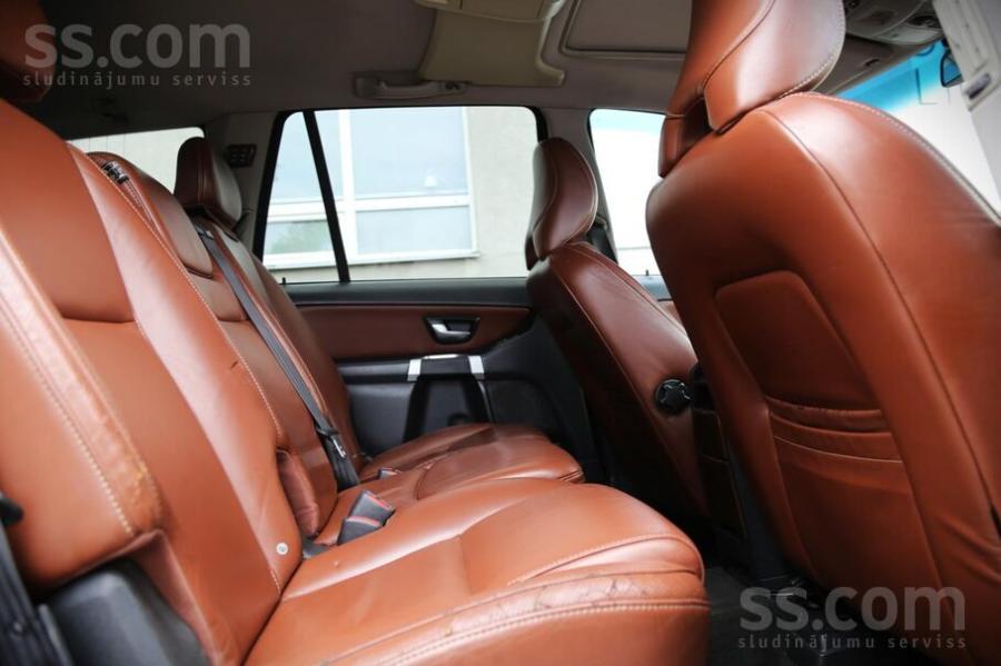 Pelēks Volvo XC90 2006 Rīga, ar dzinēja tilpumu 2.40 L un nobraukumu 412 tūkst. km par 4495 €, foto 13 vietnē AUTOMOTO.COM.LV