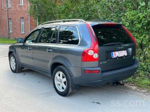 Pelēks Volvo XC90 2006 Rīga, ar dzinēja tilpumu 2.40 L un nobraukumu 0 tūkst. km par 3290 €, foto 4 vietnē AUTOMOTO.COM.LV
