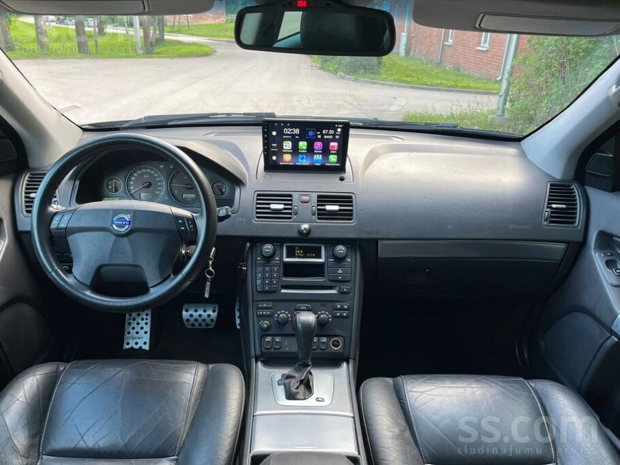 Pelēks Volvo XC90 2006 Rīga, ar dzinēja tilpumu 2.40 L un nobraukumu 0 tūkst. km par 3290 €, foto 12 vietnē AUTOMOTO.COM.LV