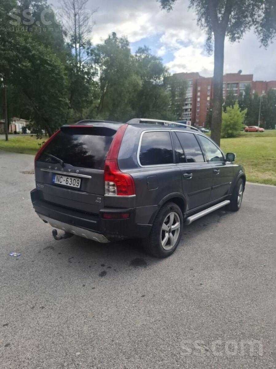 Grey Volvo XC90 2006 in Riga, with an engine capacity of 2.40 L and mileage of 362 thousand km for 4800 €, photo 6 on AUTOMOTO.COM.LV