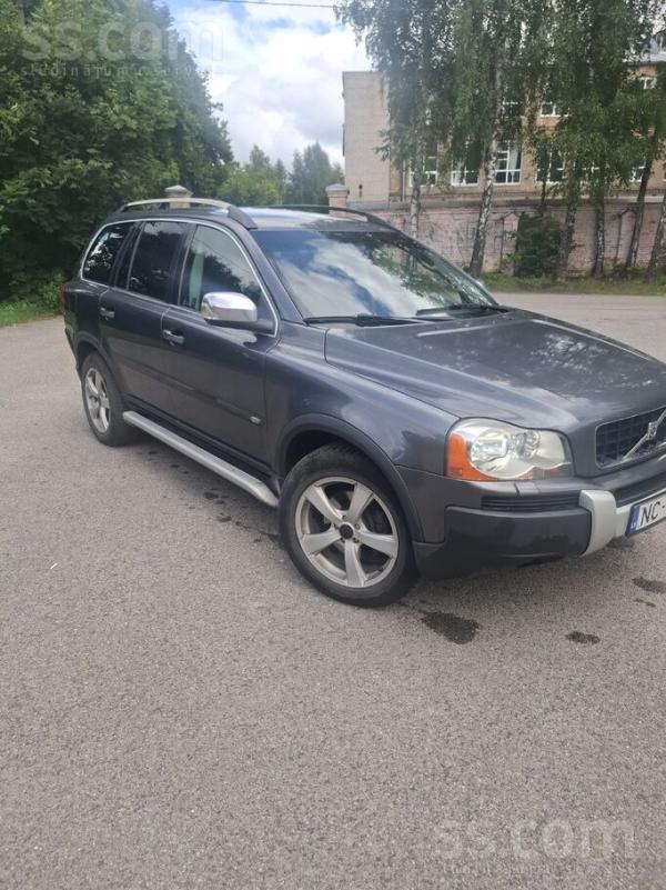 Pelēks Volvo XC90 2006 Rīga, ar dzinēja tilpumu 2.40 L un nobraukumu 362 tūkst. km par 4800 €, foto 2 vietnē AUTOMOTO.COM.LV