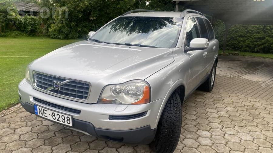 Grey Volvo XC90 2006 in Riga, with an engine capacity of 2.40 L and mileage of 303 thousand km for 3850 €, photo 1 on AUTOMOTO.COM.LV