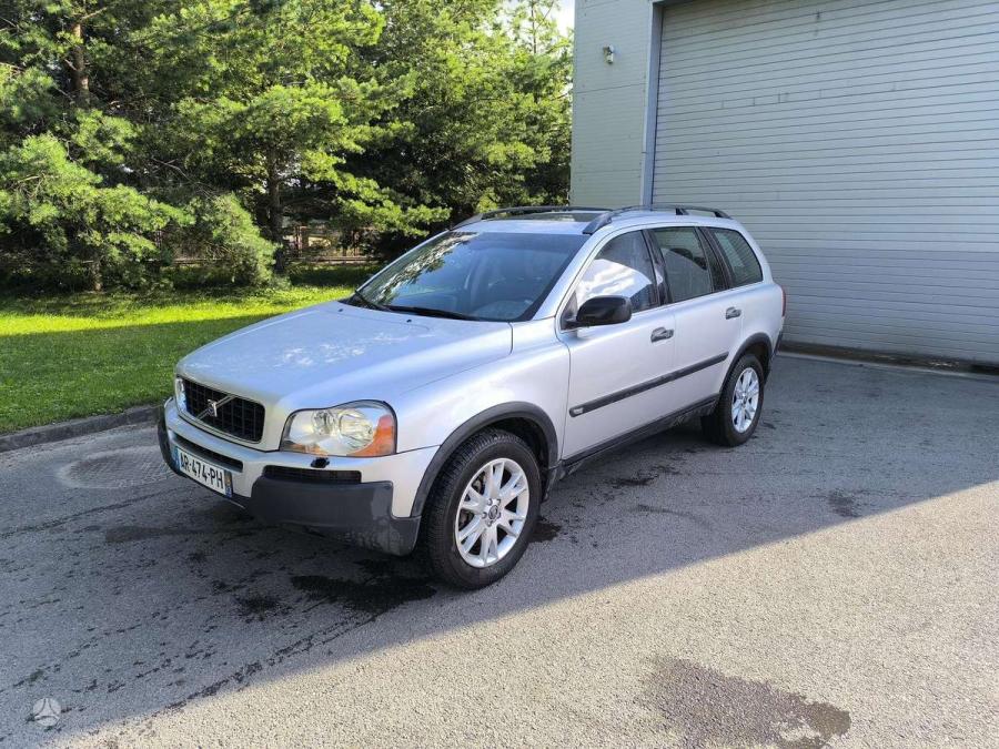 Pelēks Volvo XC90 2006 Marijampole, ar dzinēja tilpumu 2.40 L un nobraukumu 253 tūkst. km par 3700 €, foto 1 vietnē AUTOMOTO.COM.LV