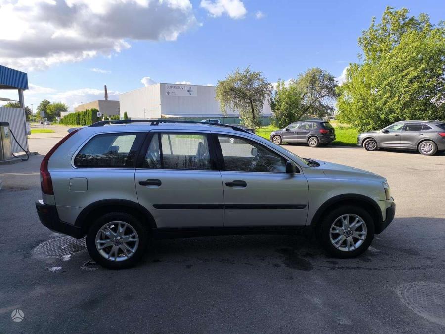 Pelēks Volvo XC90 2006 Marijampole, ar dzinēja tilpumu 2.40 L un nobraukumu 253 tūkst. km par 3700 €, foto 7 vietnē AUTOMOTO.COM.LV