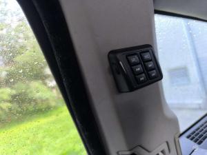 Pelēks Volvo XC90 2006 Marijampole, ar dzinēja tilpumu 2.40 L un nobraukumu 253 tūkst. km par 3700 €, foto 21 vietnē AUTOMOTO.COM.LV
