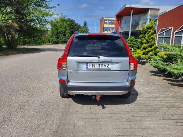Grey Volvo XC90 2006 in Marijampole, with an engine capacity of 2.40 L and mileage of 460 thousand km for 4200 €, photo 6 on AUTOMOTO.COM.LV