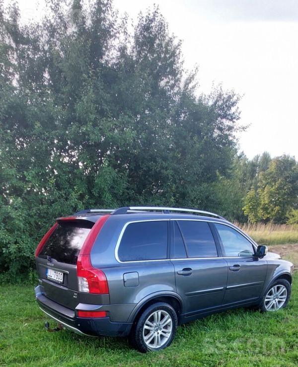Grey Volvo XC90 2006 in Talsi, with an engine capacity of 2.40 L and mileage of 0 thousand km for 4200 €, photo 2 on AUTOMOTO.COM.LV