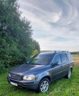 Grey Volvo XC90 2006 in Talsi, with an engine capacity of 2.40 L and mileage of 0 thousand km for 4200 €, photo 5 on AUTOMOTO.COM.LV