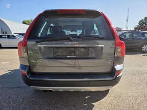 Grey Volvo XC90 2006 in Marijampole, with an engine capacity of 2.40 L and mileage of 245 thousand km for 5699 €, photo 7 on AUTOMOTO.COM.LV