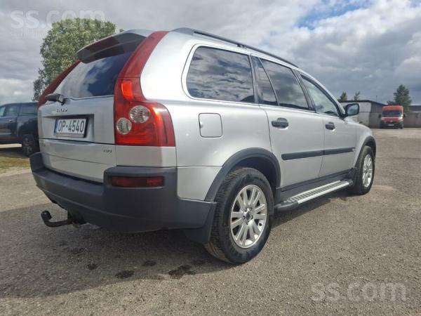 Grey Volvo XC90 2006 in Talsi, with an engine capacity of 2.40 L and mileage of 390 thousand km for 3700 €, photo 3 on AUTOMOTO.COM.LV