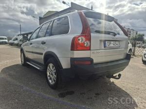 Grey Volvo XC90 2006 in Talsi, with an engine capacity of 2.40 L and mileage of 390 thousand km for 3700 €, photo 5 on AUTOMOTO.COM.LV