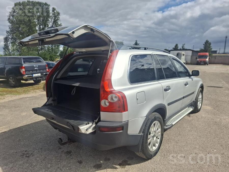 Grey Volvo XC90 2006 in Talsi, with an engine capacity of 2.40 L and mileage of 390 thousand km for 3700 €, photo 22 on AUTOMOTO.COM.LV