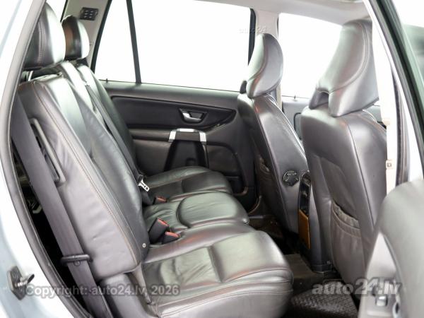 Pelēks Volvo XC90 2006 Tallina, ar dzinēja tilpumu 2.40 L un nobraukumu 389 tūkst. km par 3699 €, foto 7 vietnē AUTOMOTO.COM.LV