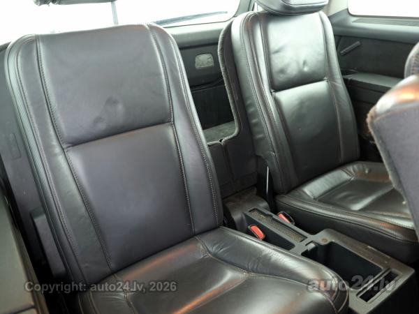 Pelēks Volvo XC90 2006 Tallina, ar dzinēja tilpumu 2.40 L un nobraukumu 389 tūkst. km par 3699 €, foto 8 vietnē AUTOMOTO.COM.LV