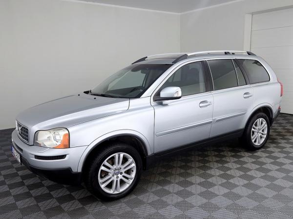 Grey Volvo XC90 2006 in Tallinn, with an engine capacity of 2.40 L and mileage of 389 thousand km for 3699 €, photo 10 on AUTOMOTO.COM.LV