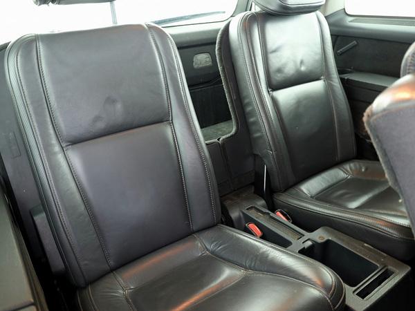 Pelēks Volvo XC90 2006 Tallina, ar dzinēja tilpumu 2.40 L un nobraukumu 389 tūkst. km par 3699 €, foto 8 vietnē AUTOMOTO.COM.LV