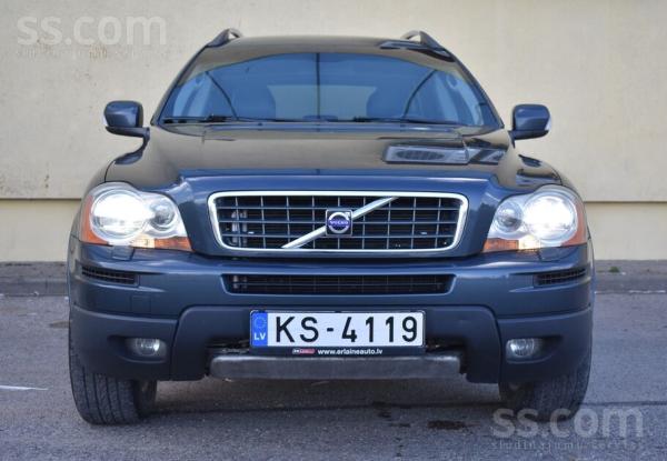 Pelēks Volvo XC90 2006 Talsi, ar dzinēja tilpumu 2.40 L un nobraukumu 378 tūkst. km par 5200 €, foto 3 vietnē AUTOMOTO.COM.LV
