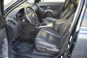 Pelēks Volvo XC90 2006 Talsi, ar dzinēja tilpumu 2.40 L un nobraukumu 378 tūkst. km par 5200 €, foto 7 vietnē AUTOMOTO.COM.LV