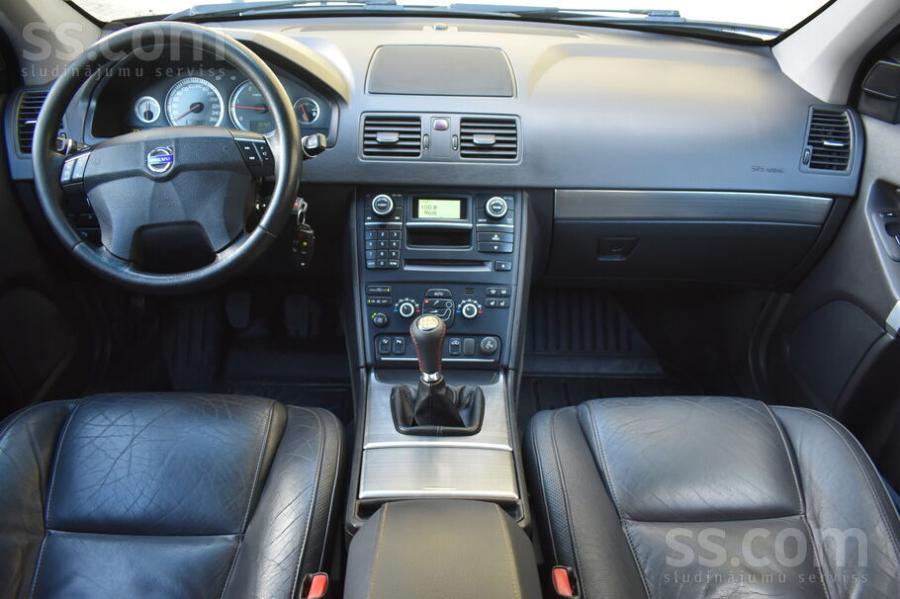 Pelēks Volvo XC90 2006 Talsi, ar dzinēja tilpumu 2.40 L un nobraukumu 378 tūkst. km par 5200 €, foto 8 vietnē AUTOMOTO.COM.LV