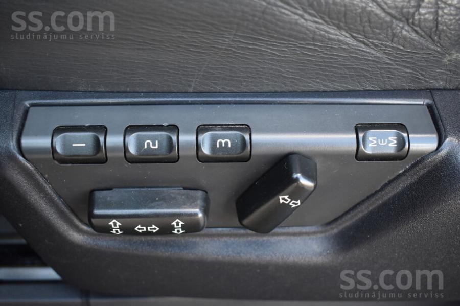 Pelēks Volvo XC90 2006 Talsi, ar dzinēja tilpumu 2.40 L un nobraukumu 378 tūkst. km par 5200 €, foto 13 vietnē AUTOMOTO.COM.LV