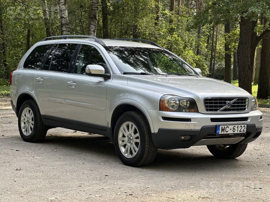 Grey Volvo XC90 2006 in Riga, with an engine capacity of 2.40 L and mileage of 0 thousand km for 4590 €, photo 4 on AUTOMOTO.COM.LV