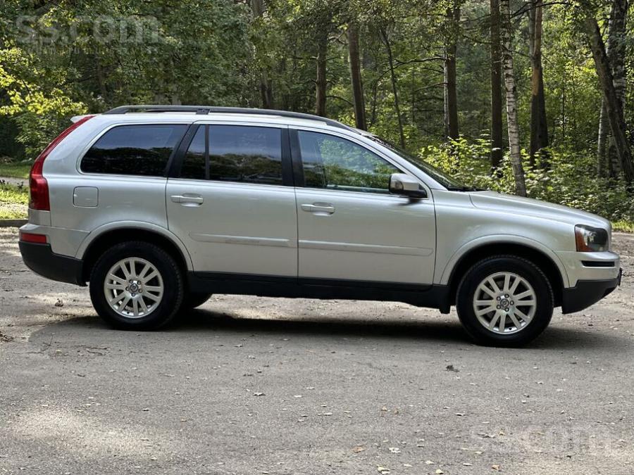 Grey Volvo XC90 2006 in Riga, with an engine capacity of 2.40 L and mileage of 0 thousand km for 4590 €, photo 5 on AUTOMOTO.COM.LV
