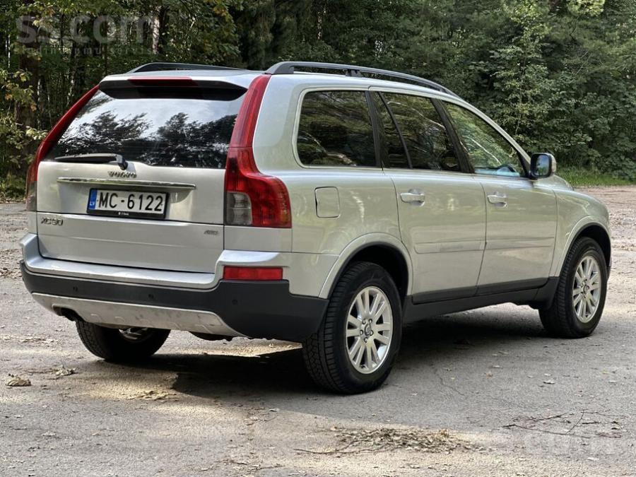 Grey Volvo XC90 2006 in Riga, with an engine capacity of 2.40 L and mileage of 0 thousand km for 4590 €, photo 9 on AUTOMOTO.COM.LV