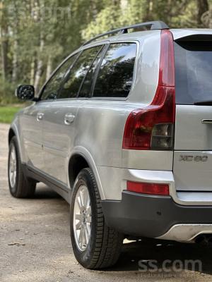 Grey Volvo XC90 2006 in Riga, with an engine capacity of 2.40 L and mileage of 0 thousand km for 4590 €, photo 10 on AUTOMOTO.COM.LV