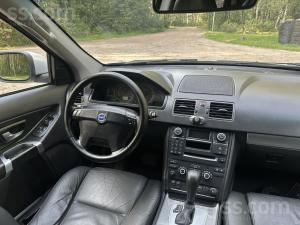 Grey Volvo XC90 2006 in Riga, with an engine capacity of 2.40 L and mileage of 0 thousand km for 4590 €, photo 22 on AUTOMOTO.COM.LV