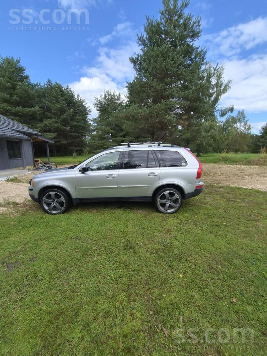 Pelēks Volvo XC90 2006 Ogre, ar dzinēja tilpumu 2.40 L un nobraukumu 475 tūkst. km par 3000 €, foto 6 vietnē AUTOMOTO.COM.LV