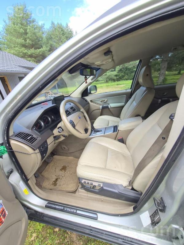 Volvo XC90 2006 Ogre vietnÄ PelÄks Volvo XC90 2006 Ogre, ar dzinÄja tilpumu 2.40 L un nobraukumu 475 tÅ«kst. km par 3000 ā¬, foto 8 vietnÄ AUTOMOTO.COM.LV