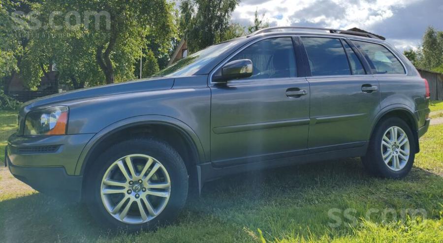 Grey Volvo XC90 2006 in Riga, with an engine capacity of 2.40 L and mileage of 277 thousand km for 5300 €, photo 3 on AUTOMOTO.COM.LV