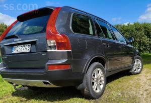Grey Volvo XC90 2006 in Riga, with an engine capacity of 2.40 L and mileage of 277 thousand km for 5300 €, photo 4 on AUTOMOTO.COM.LV