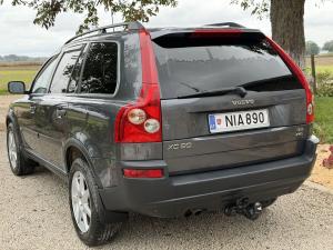 Pelēks Volvo XC90 2006 Pasvalys, ar dzinēja tilpumu 2.40 L un nobraukumu 280 tūkst. km par 5998 €, foto 12 vietnē AUTOMOTO.COM.LV