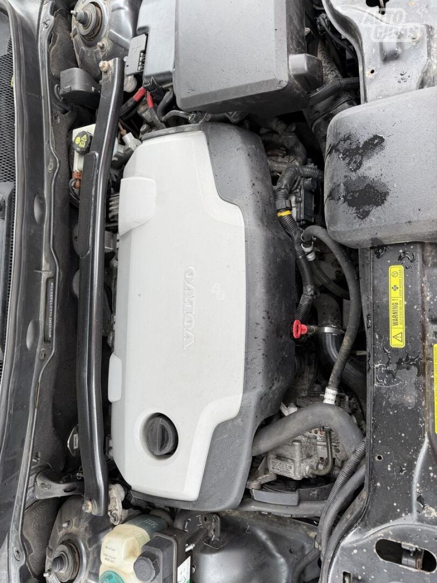 Pelēks Volvo XC90 2006 Pasvalys, ar dzinēja tilpumu 2.40 L un nobraukumu 280 tūkst. km par 5998 €, foto 15 vietnē AUTOMOTO.COM.LV
