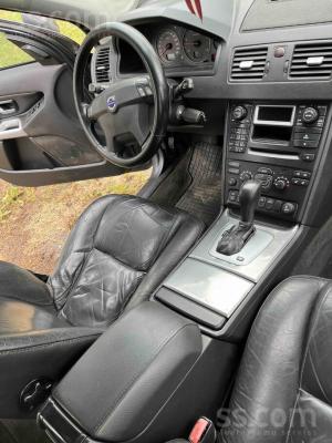 Pelēks Volvo XC90 2006 Rīga, ar dzinēja tilpumu 2.50 L un nobraukumu 517 tūkst. km par 3400 €, foto 5 vietnē AUTOMOTO.COM.LV