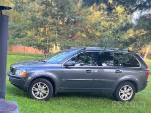 Grey Volvo XC90 2006 in Riga, with an engine capacity of 2.40 L and mileage of 0 thousand km for 4300 €, photo 15 on AUTOMOTO.COM.LV