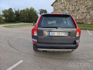 Grey Volvo XC90 2006 in Jekabpils, with an engine capacity of 2.40 L and mileage of 355 thousand km for 3900 €, photo 3 on AUTOMOTO.COM.LV