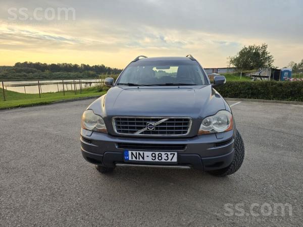 Volvo XC90 2006 in Jekabpils on AUTOMOTO.COM.LV Grey Volvo XC90 2006 in Jekabpils, with an engine capacity of 2.40 L and mileage of 355 thousand km for 3900 ā¬, photo 6 on AUTOMOTO.COM.LV