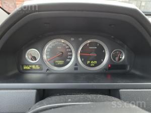 Grey Volvo XC90 2006 in Jekabpils, with an engine capacity of 2.40 L and mileage of 355 thousand km for 3900 €, photo 8 on AUTOMOTO.COM.LV