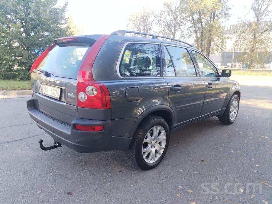 Grey Volvo XC90 2006 in Riga, with an engine capacity of 2.40 L and mileage of 310 thousand km for 5350 €, photo 6 on AUTOMOTO.COM.LV