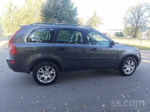 Grey Volvo XC90 2006 in Riga, with an engine capacity of 2.40 L and mileage of 310 thousand km for 5350 €, photo 7 on AUTOMOTO.COM.LV