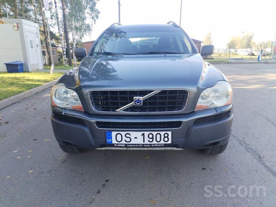 Grey Volvo XC90 2006 in Riga, with an engine capacity of 2.40 L and mileage of 310 thousand km for 5350 €, photo 9 on AUTOMOTO.COM.LV